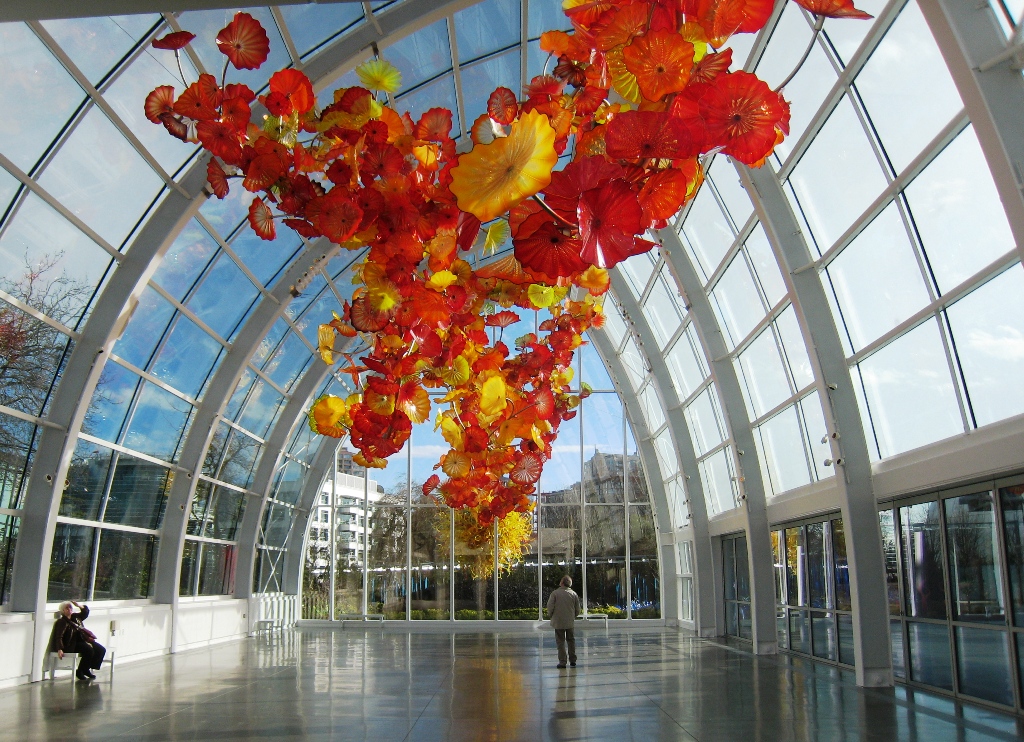 Art Glass for Glass Houses—Tuck colorful pieces among your indoor ...